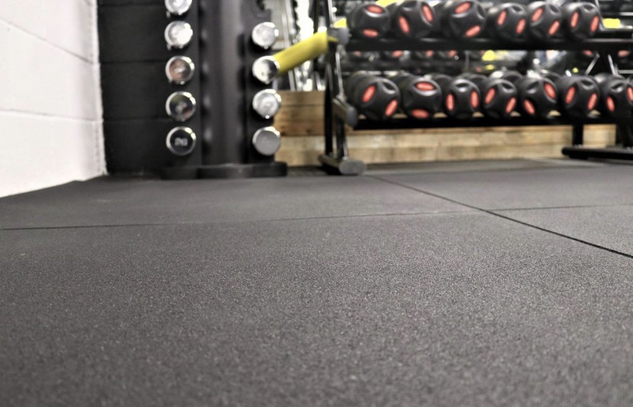 The Rise of Rubber Flooring in Outdoor Spaces Patios, Decks, and Beyond ...